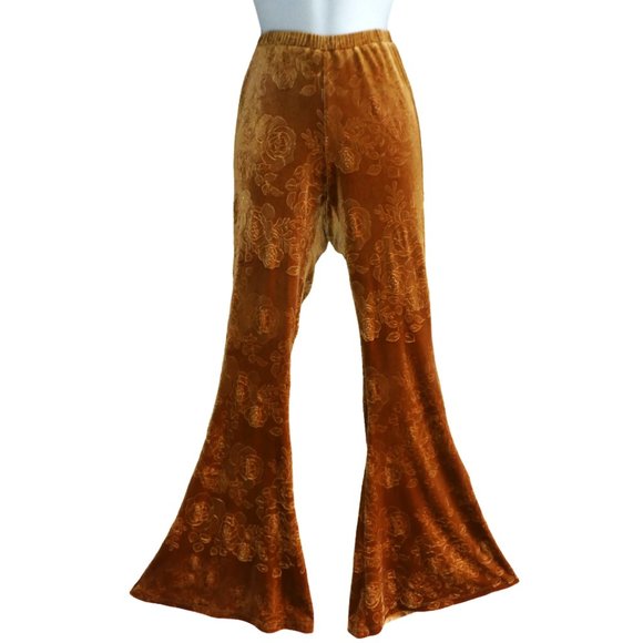 Life Clothing Co | Pants & Jumpsuits | Vintage Style Velour Floral ...